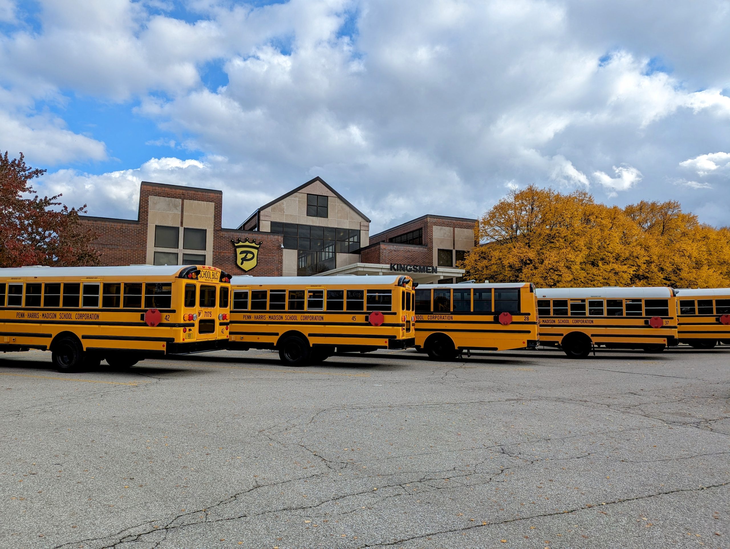 Fall Penn Buses 10-27-23 (12)a - Penn High School